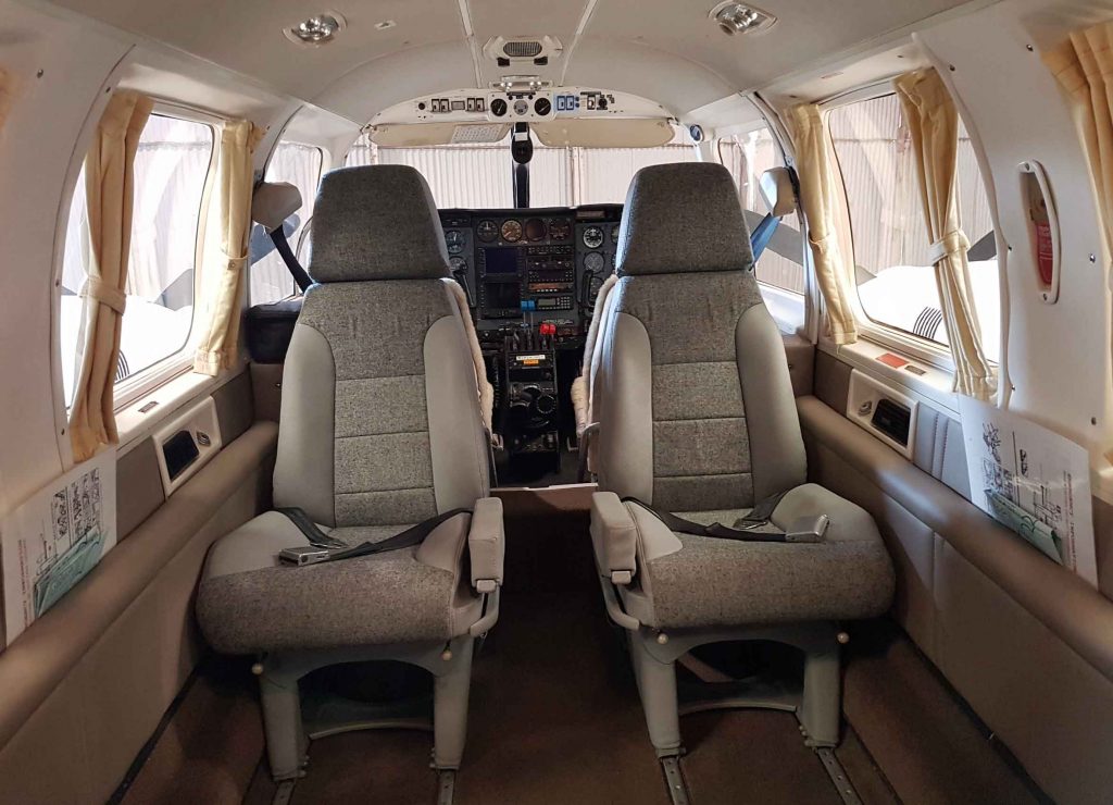 Piper-Navajo-VH-JRA-Aircraft-Interior - Rotordyne Air Services